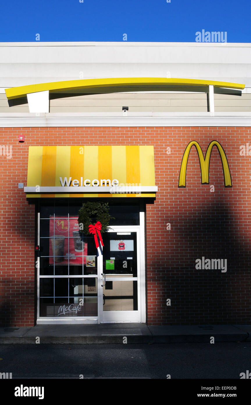 Mcdonalds family fast food restaurant hi-res stock photography and ...