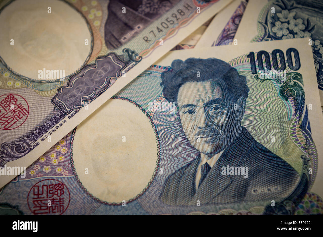 Closeup of a pile of Japanese yen Stock Photo - Alamy