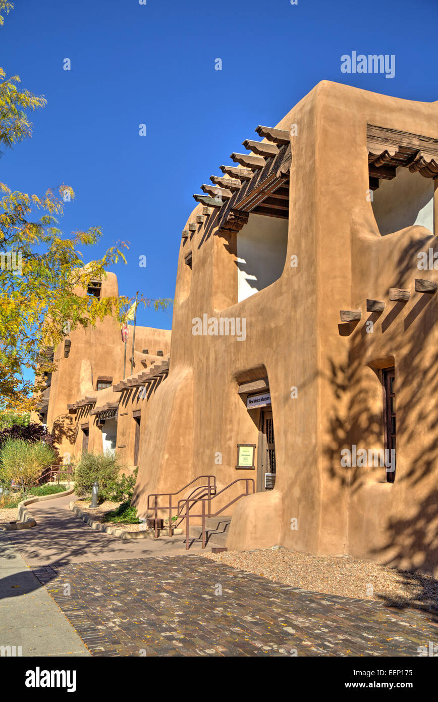 Santa fe museum exterior hi-res stock photography and images - Alamy