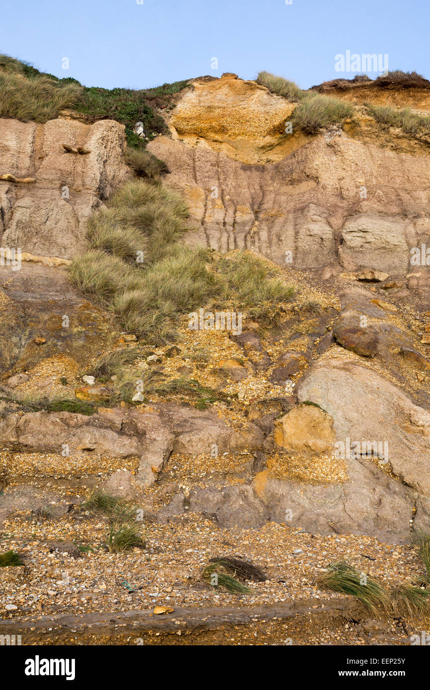 Fragile cliff rock layers hi-res stock photography and images - Alamy