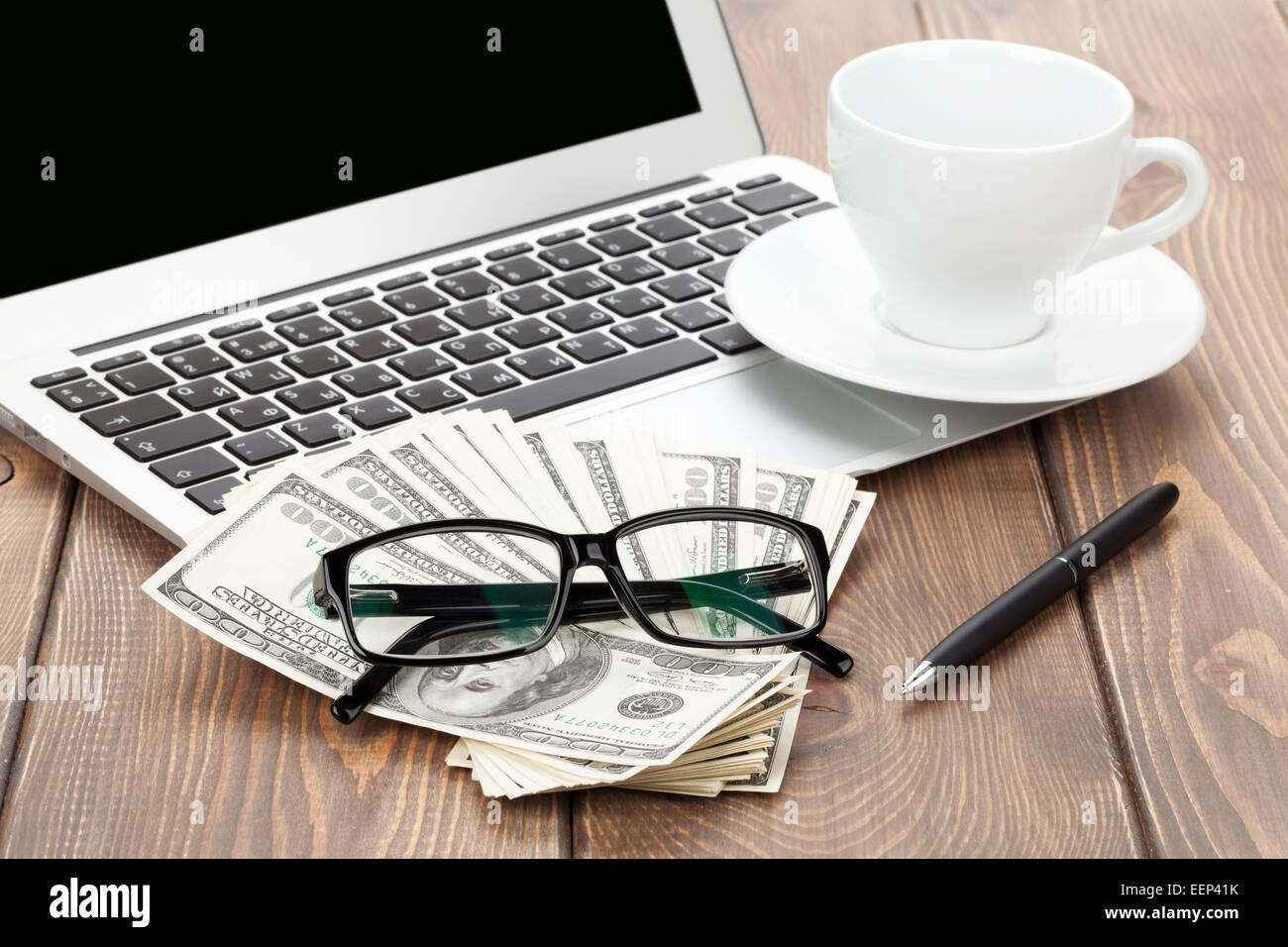 Office table with pc hi-res stock photography and images - Alamy