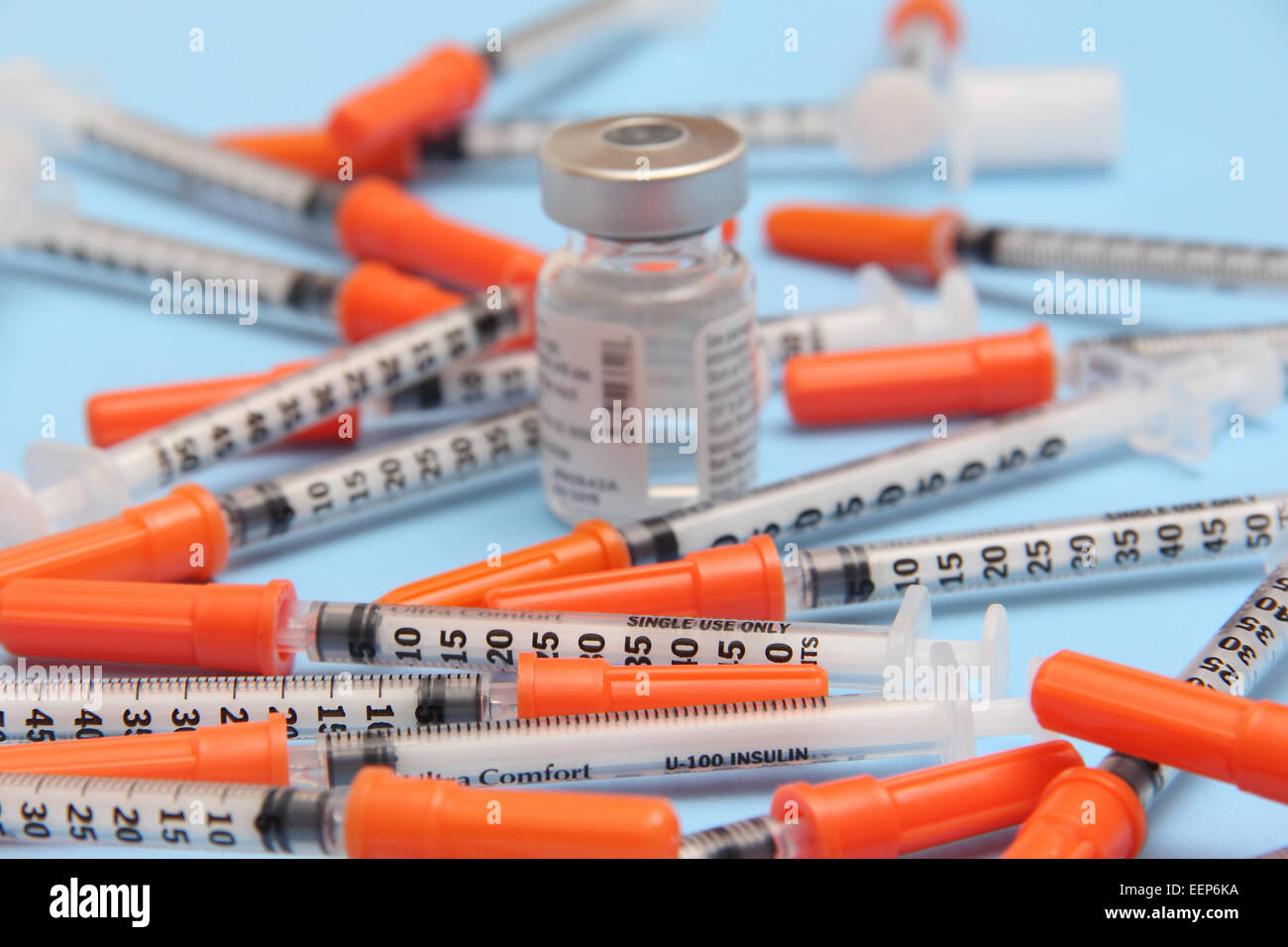 Antibiotic syringe hi-res stock photography and images - Alamy