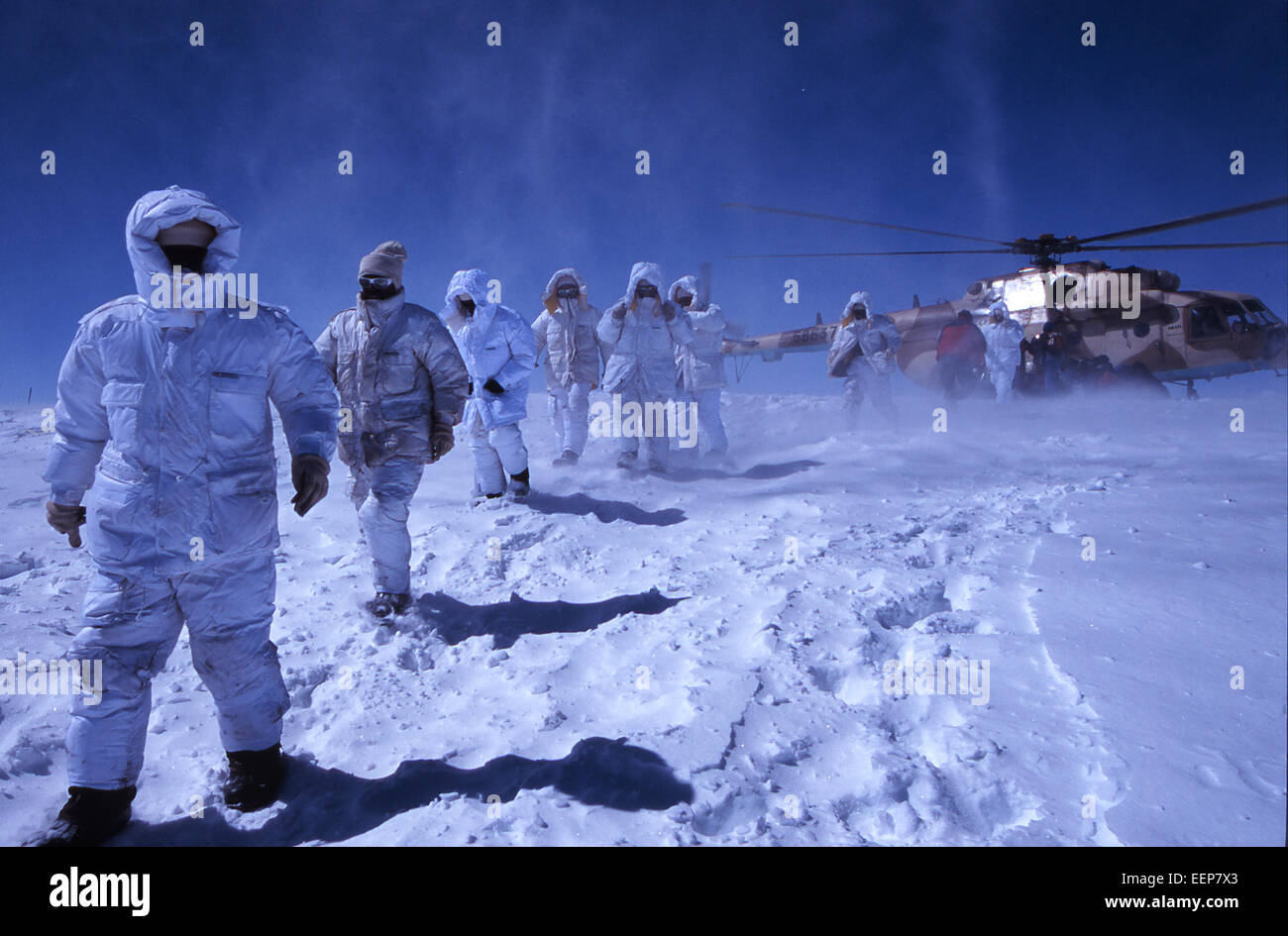 Pakistani military helicopter landing at high altitude base camp in ...