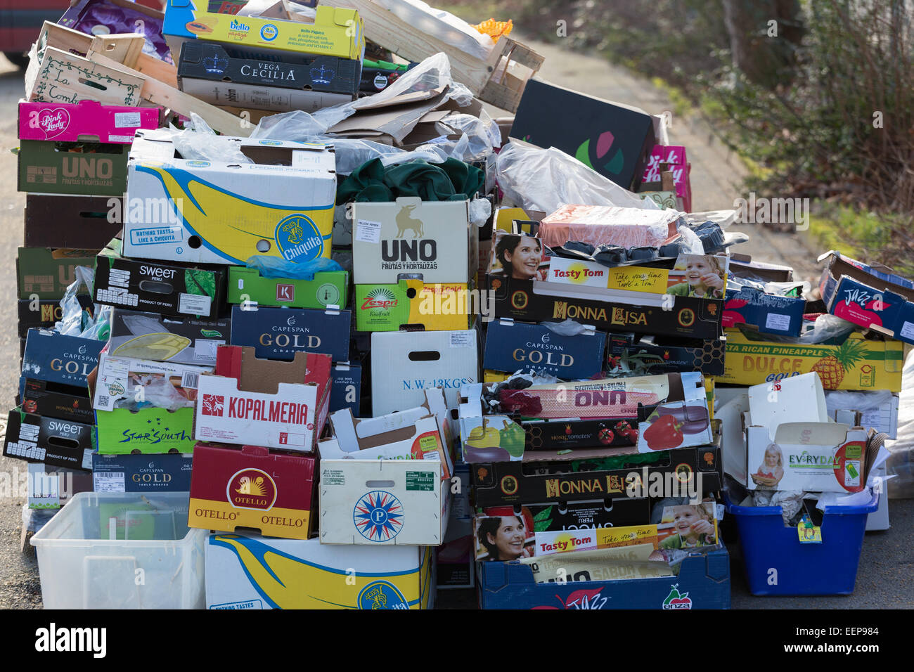 Piled boxes hi-res stock photography and images - Alamy