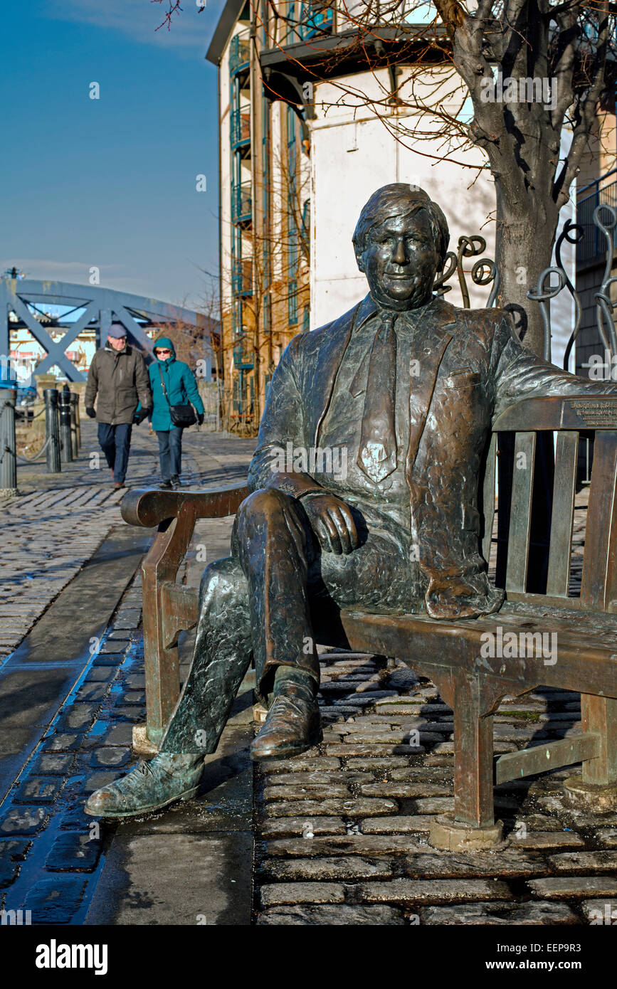 Life-size bronze sculpture of Sandy Irvine Robertson OBE (1942-1999 ...