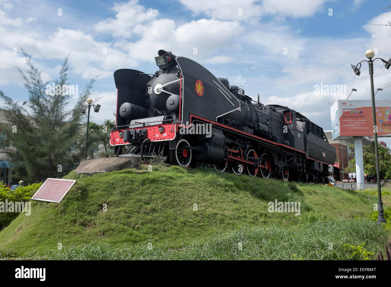 Vietnam train station saigon hi-res stock photography and images - Alamy