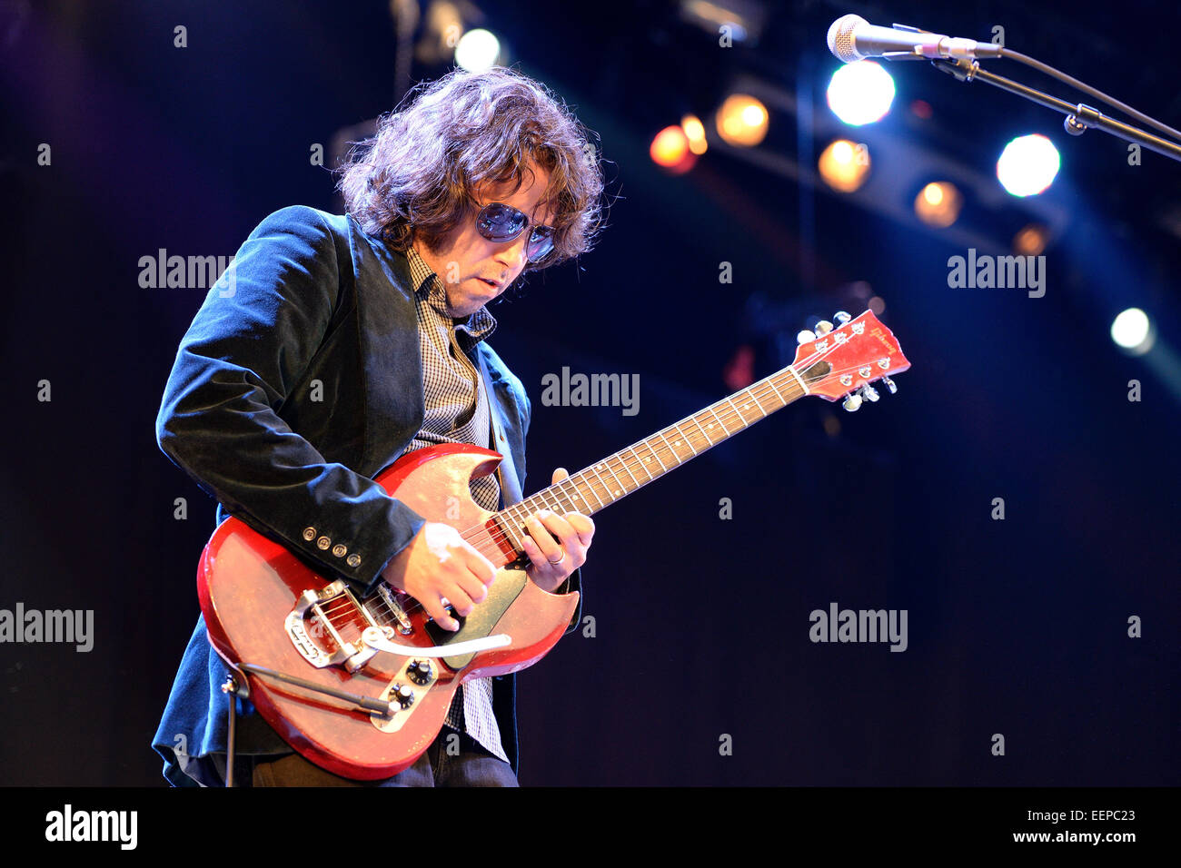 Professional band hi-res stock photography and images - Alamy