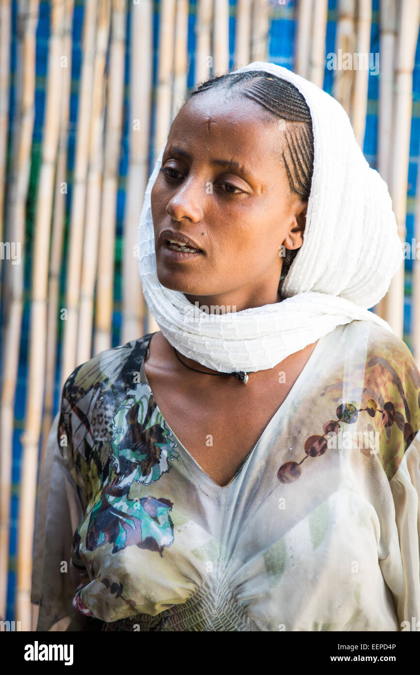 Ethnic afar woman hi-res stock photography and images - Alamy