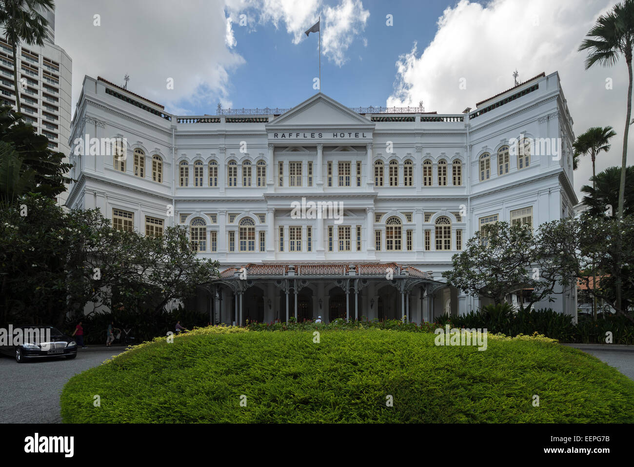 Raffles hotel singapore historic hi-res stock photography and images ...