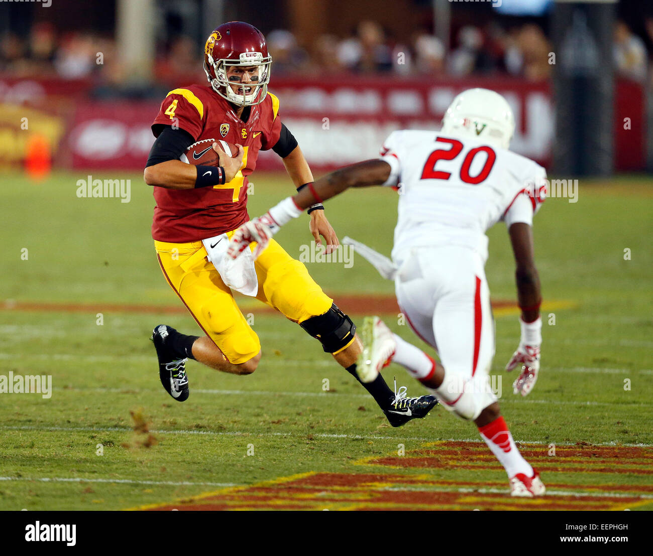 Los Angeles, CA, USA. 30th Aug, 2014. USC Trojans quarterback Max ...