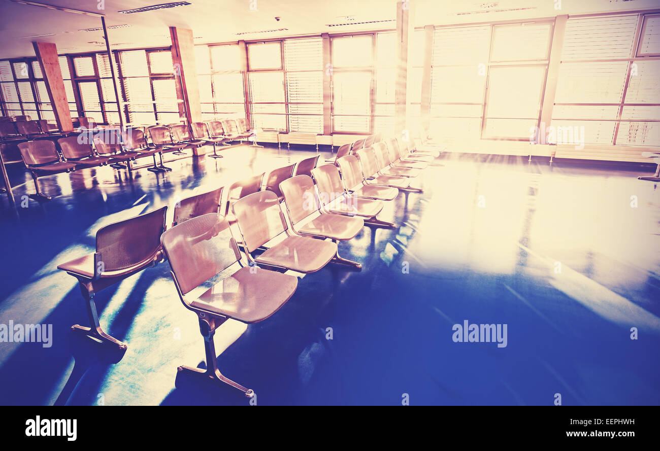 Waiting room interior vintage hi-res stock photography and images - Alamy