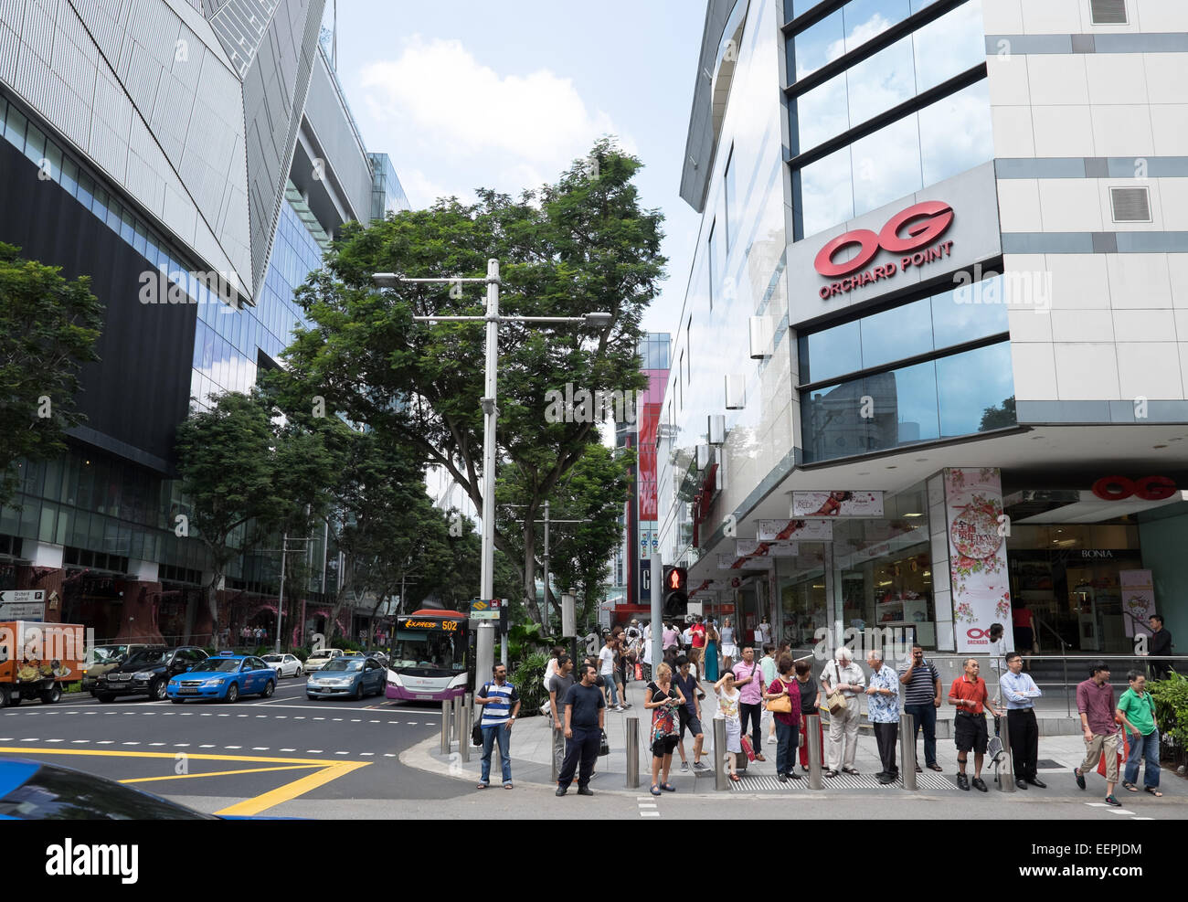 Crowds shopping along Orchard Road in Singapore's famous Orchard Road ...