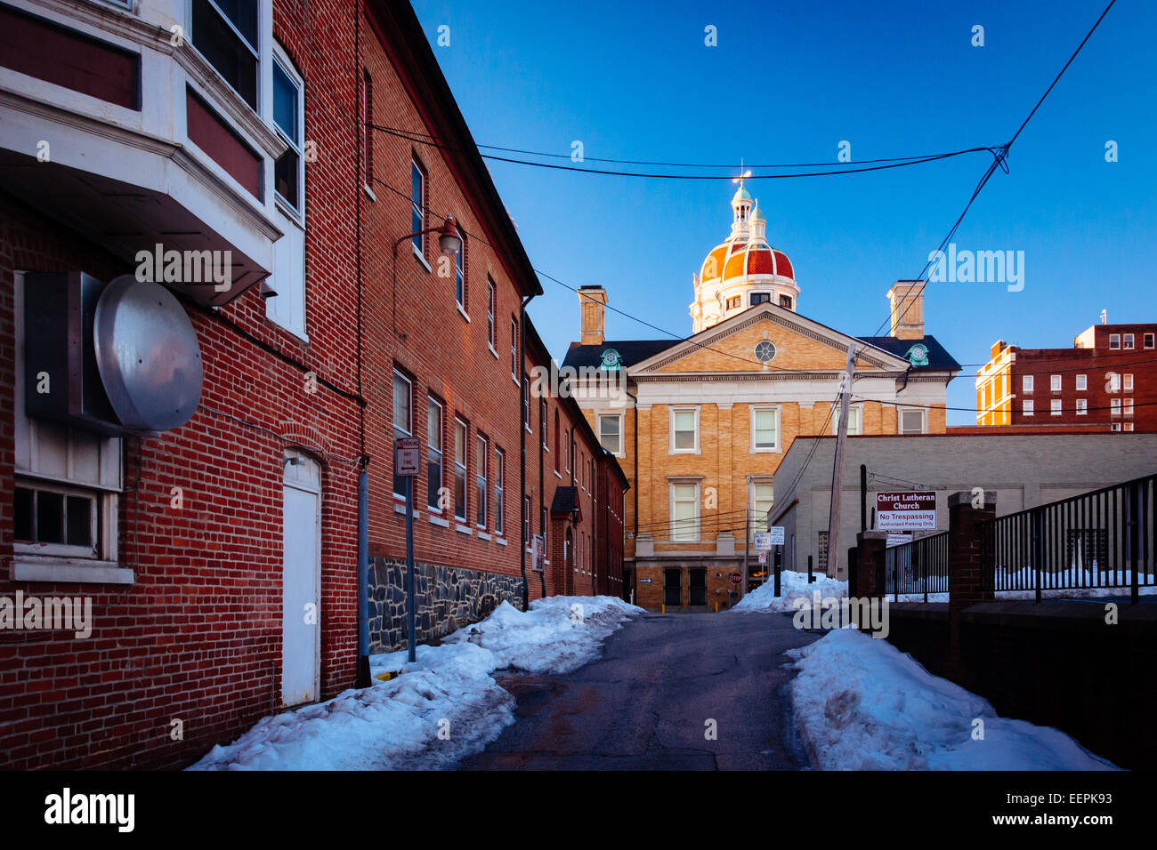 Alley and the York County Courthouse in downtown York, Pennsylvania ...