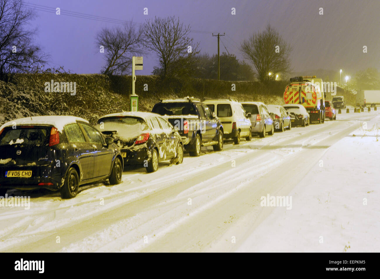 Lorry lay by night hi-res stock photography and images - Alamy