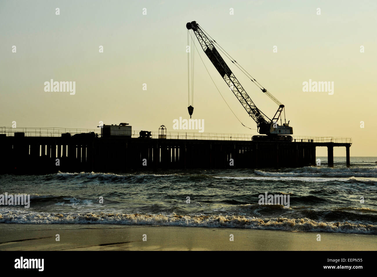 Engineering work repair sea hi-res stock photography and images - Alamy