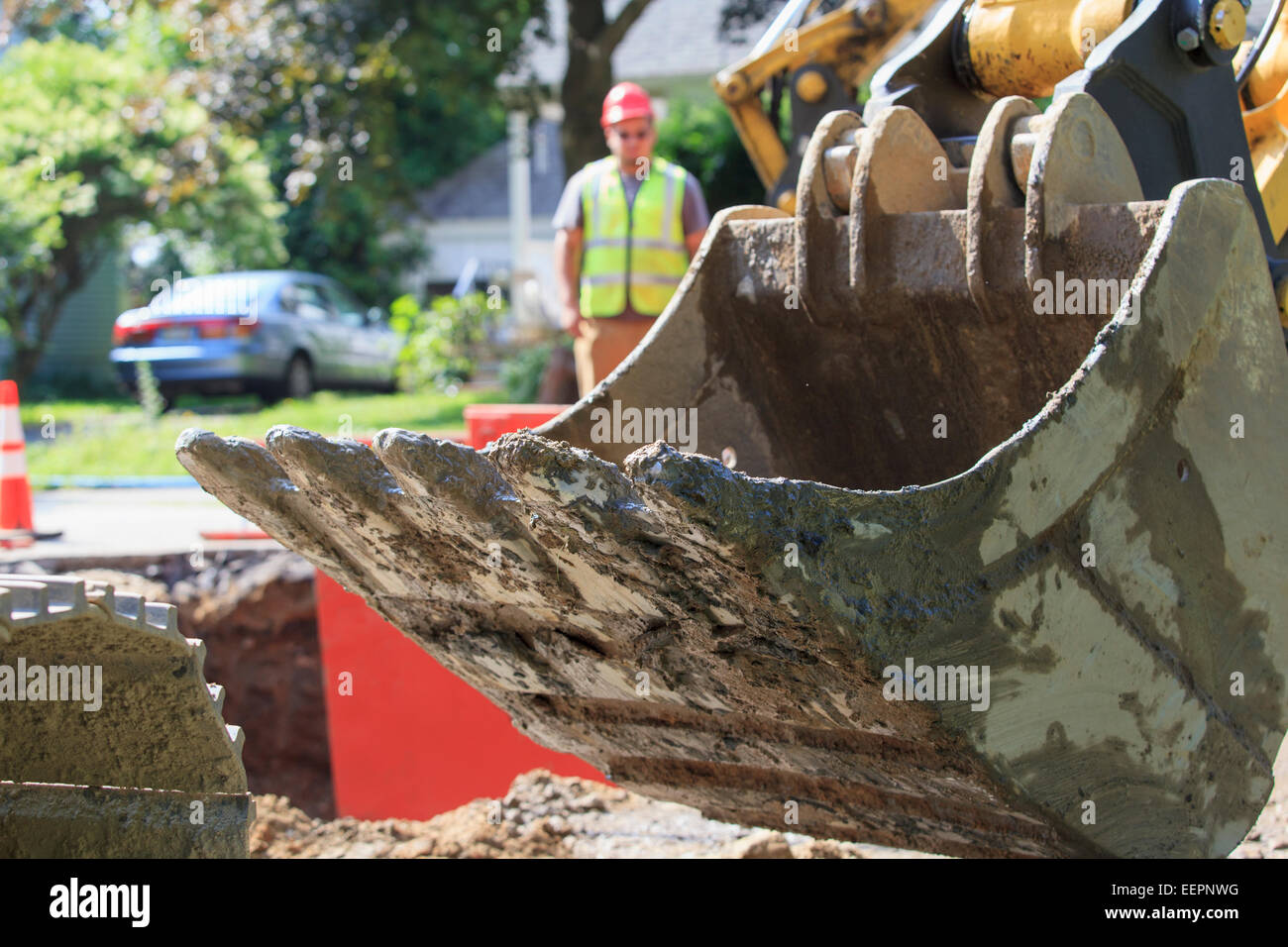Backhoe bucket hi-res stock photography and images - Alamy