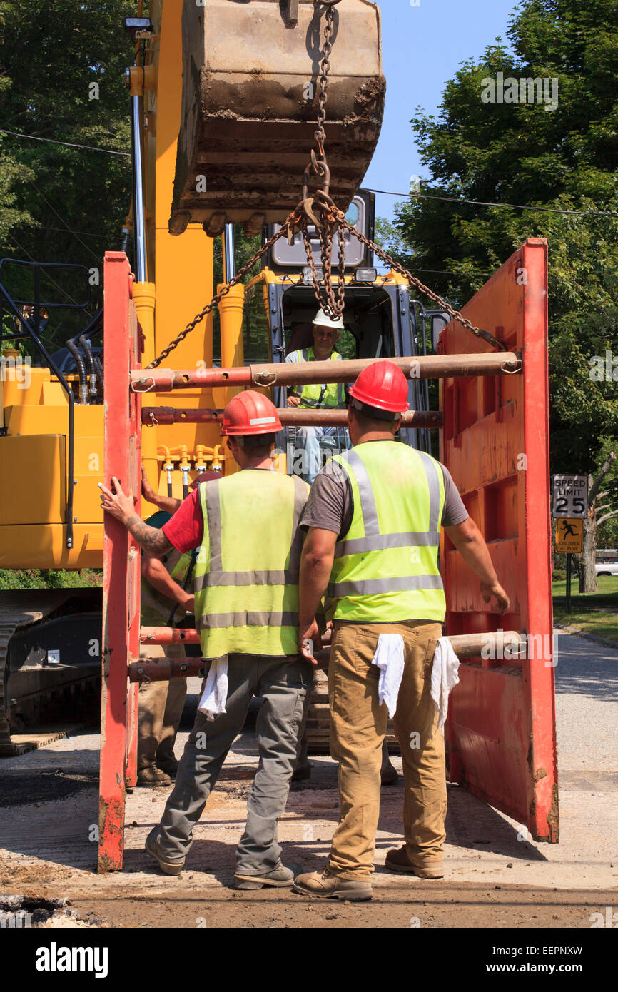 Excavator operator hi-res stock photography and images - Alamy