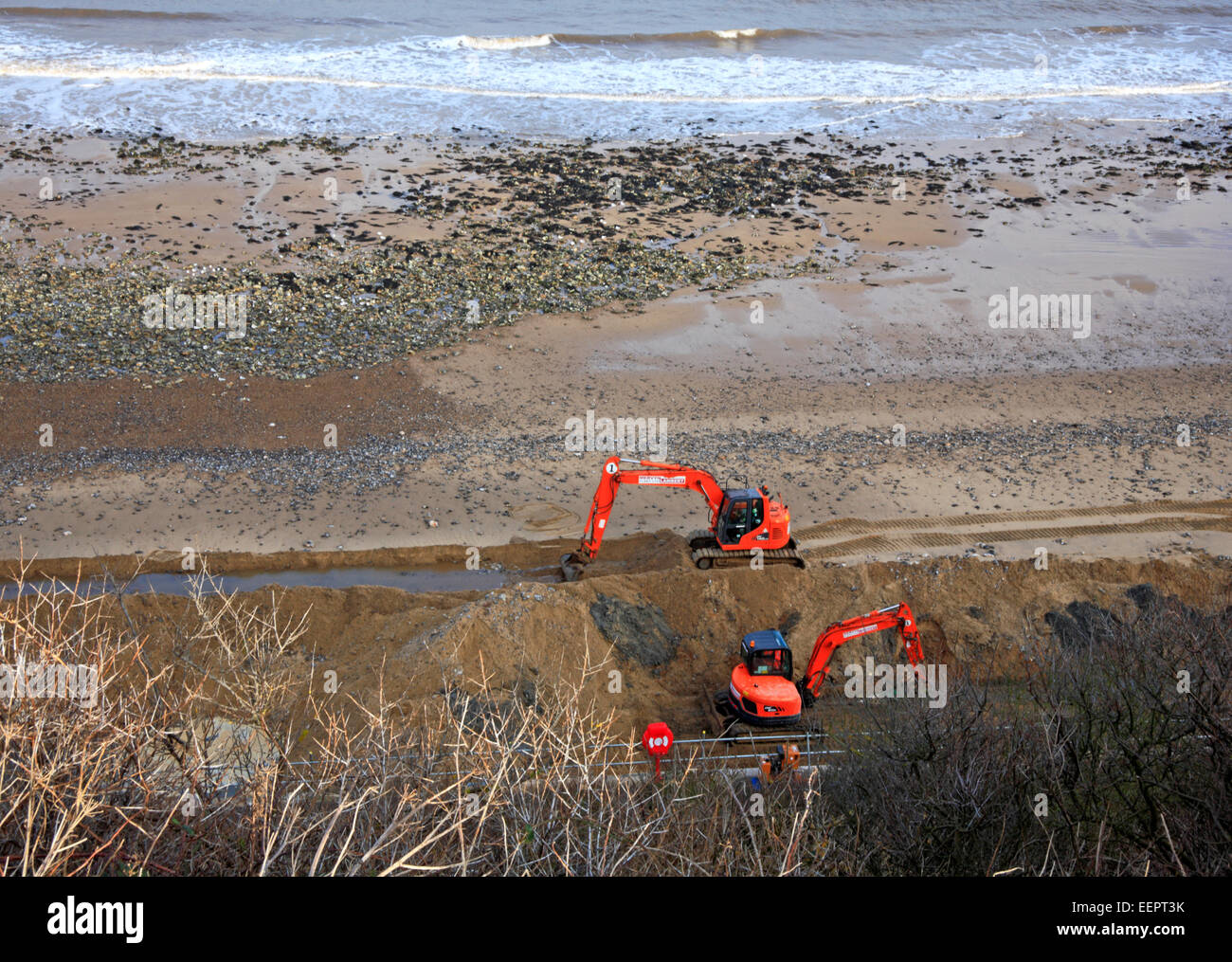 Sea wall repairs hi-res stock photography and images - Alamy