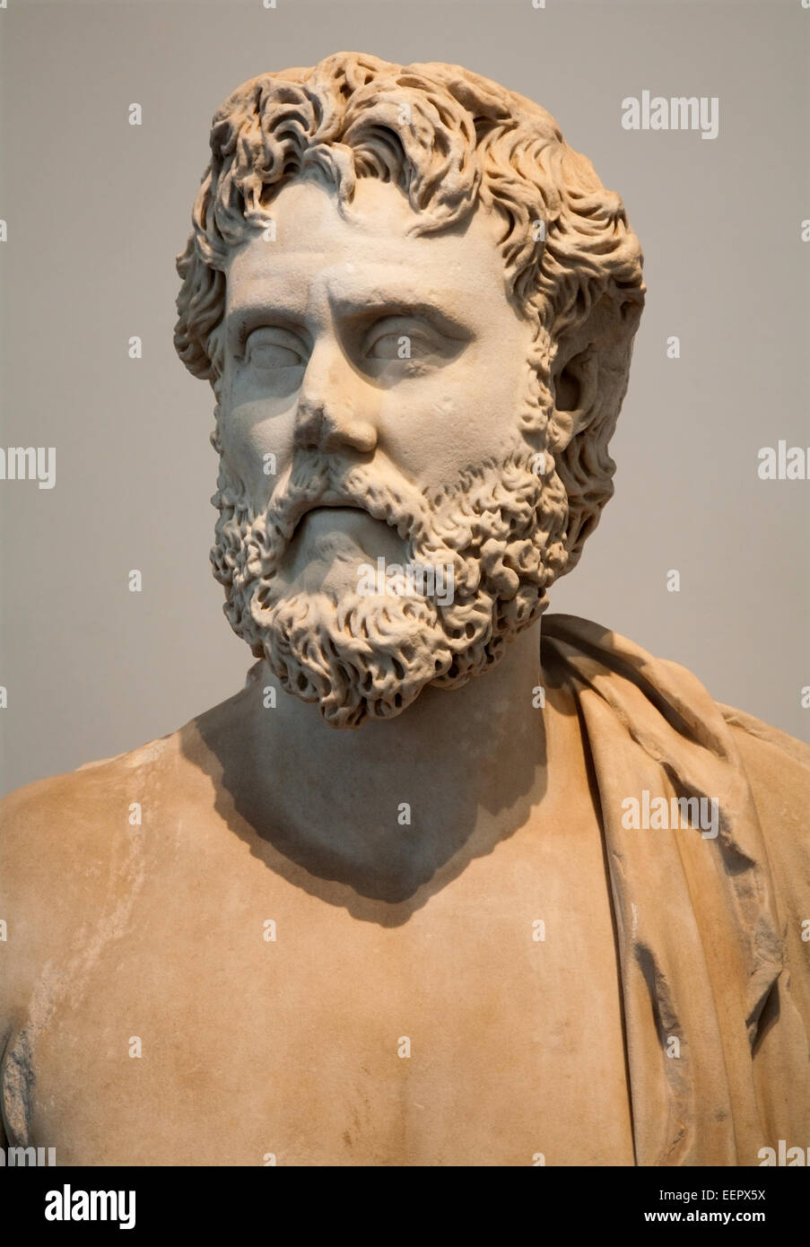 Ancient rome sculpture woman hi-res stock photography and images - Alamy