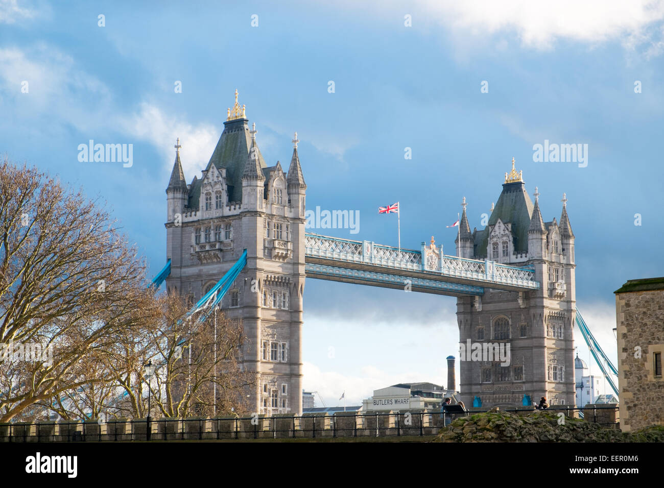 Tower bridge built 1886-1894 to cross the river thames in the city of ...