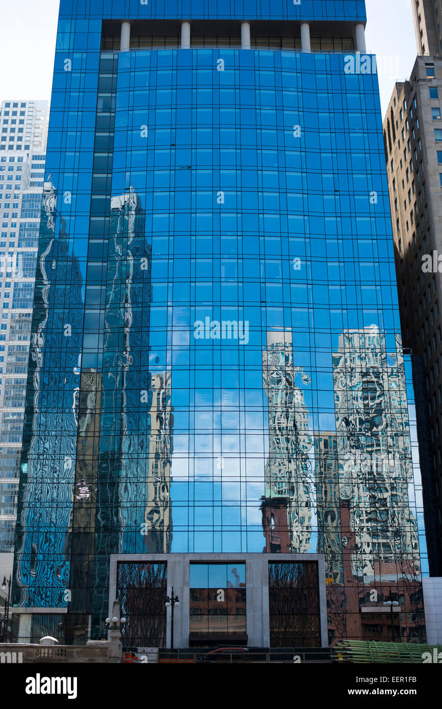 Chicago , classic and modern buildings,reflections Stock Photo - Alamy