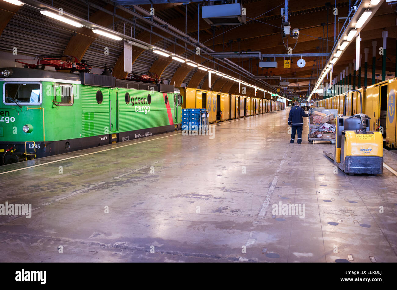 Load wagon hi-res stock photography and images - Alamy