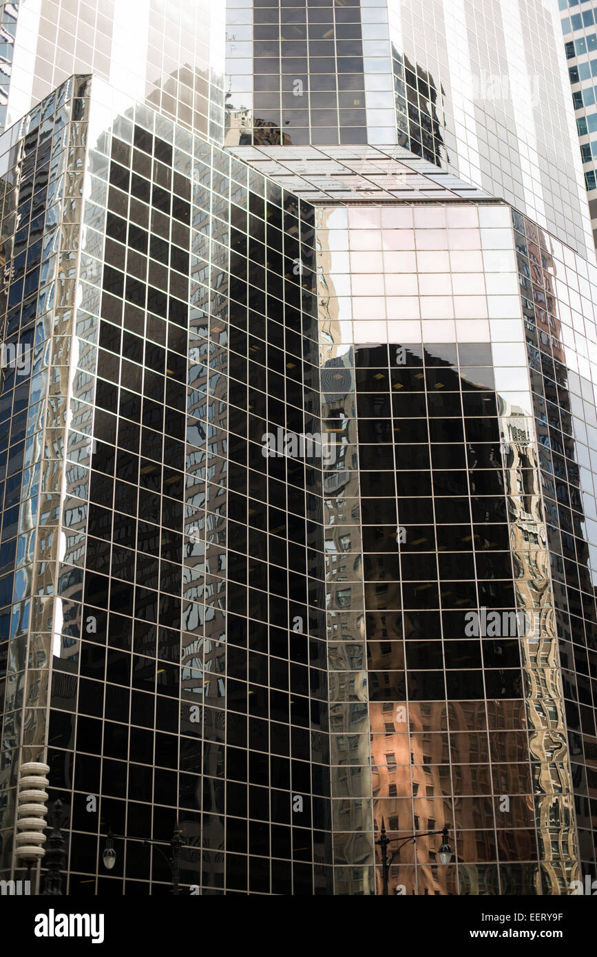 Chicago , classic and modern buildings,reflections Stock Photo - Alamy