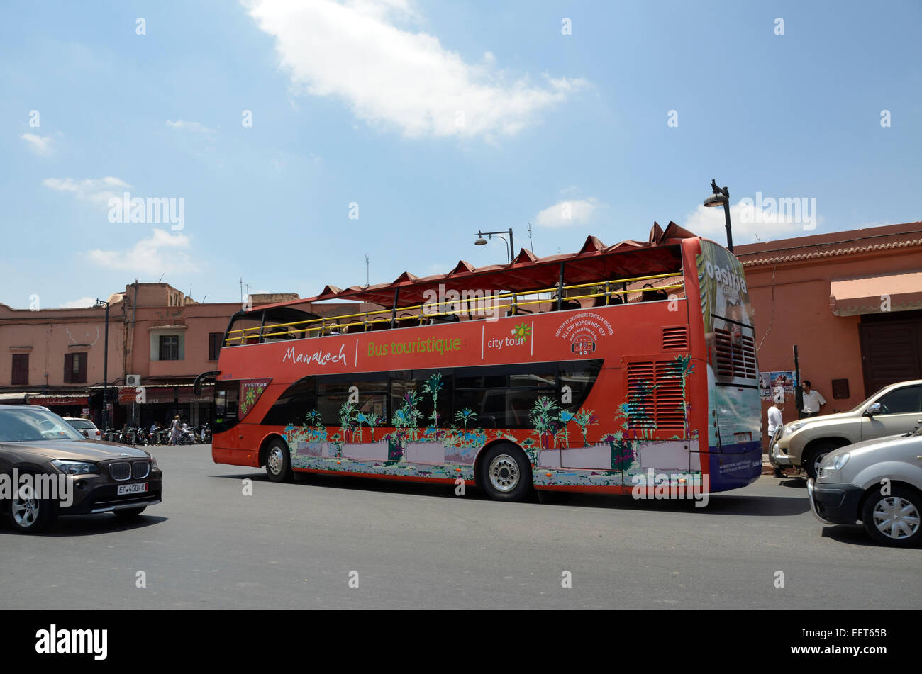 Open top tour bus hi-res stock photography and images - Alamy