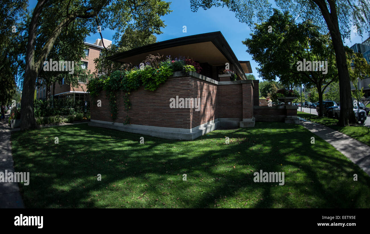 Chicago , classic and modern buildings ,The Robie Prairie House , Frank ...