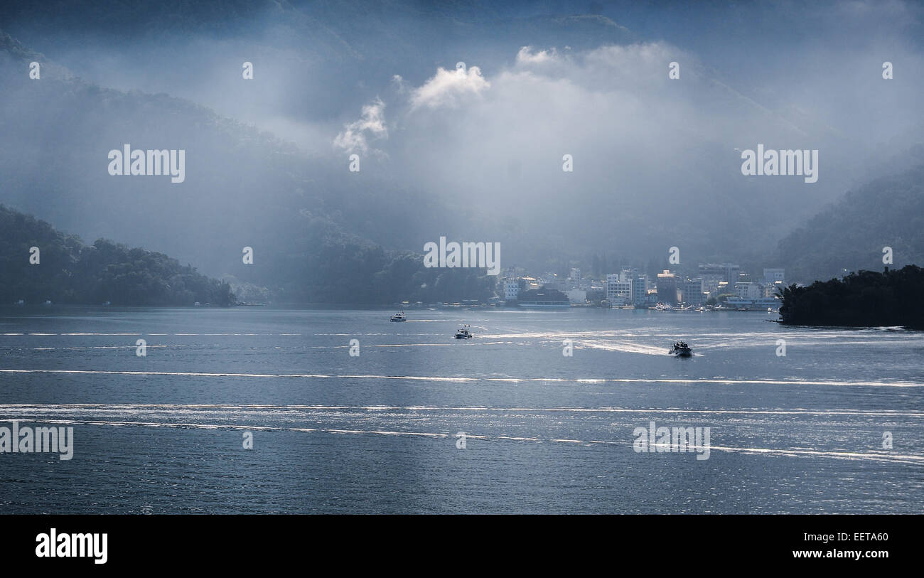 Taipei. 21st Jan, 2015. Photo taken on Jan. 21, 2015 shows the morning ...