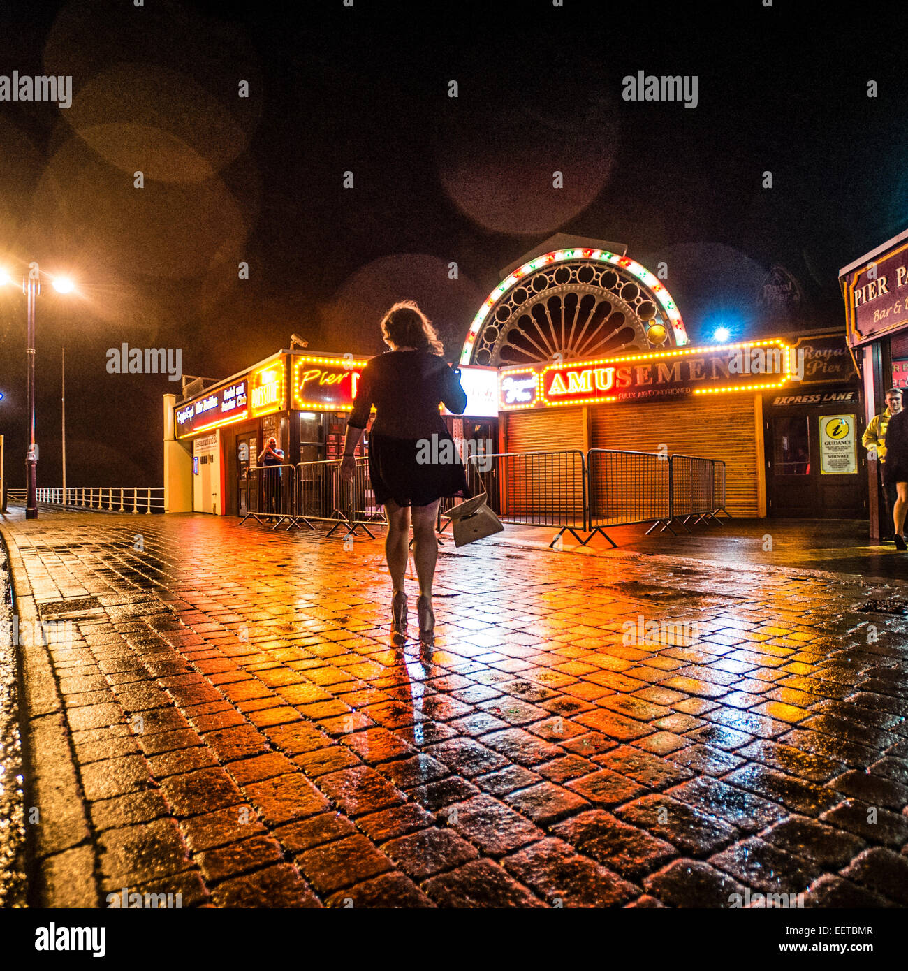 Night club partying girls High Resolution Stock Photography and Images ...