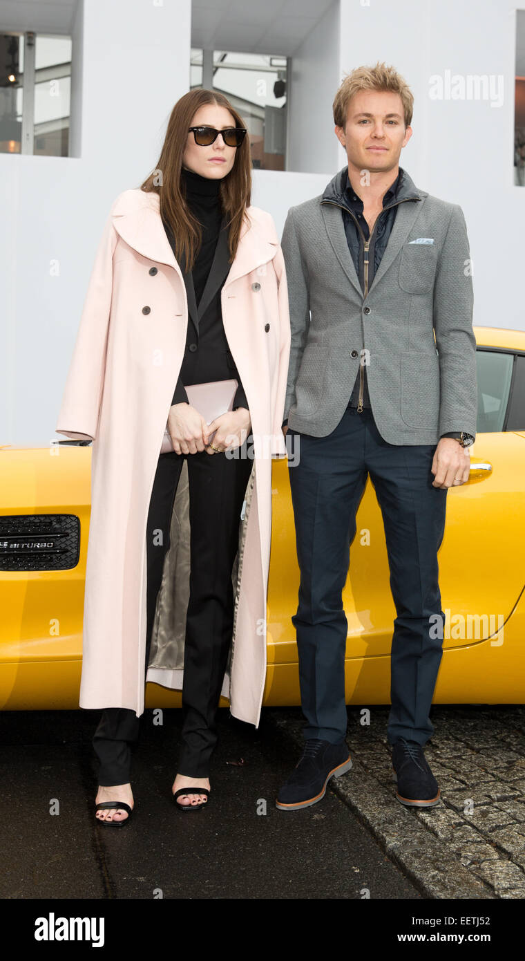 Berlin, Germany. 21st Jan, 2015. US model Dree Hemingway (L) and ...