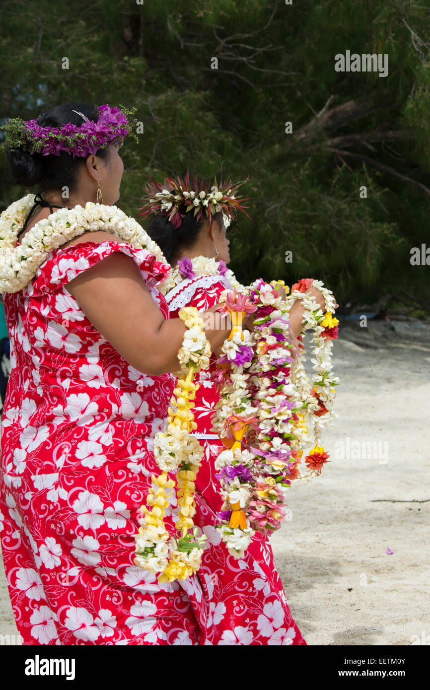 French Polynesia, Austral Islands, Raivavae. Polynesian welcome ...
