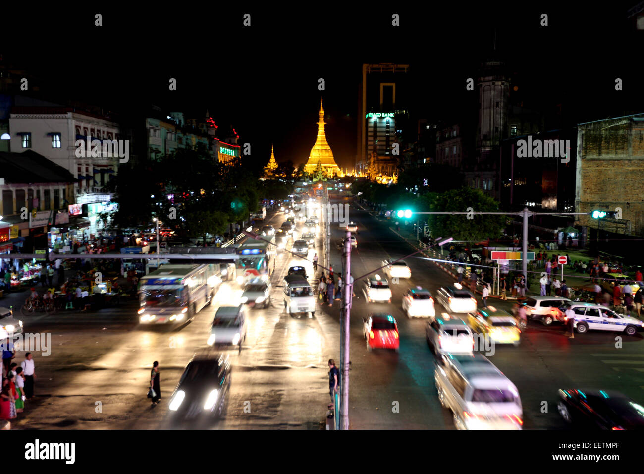 Yangon. 21st Jan, 2015. Photo taken on Jan. 21, 2015 shows cars running ...