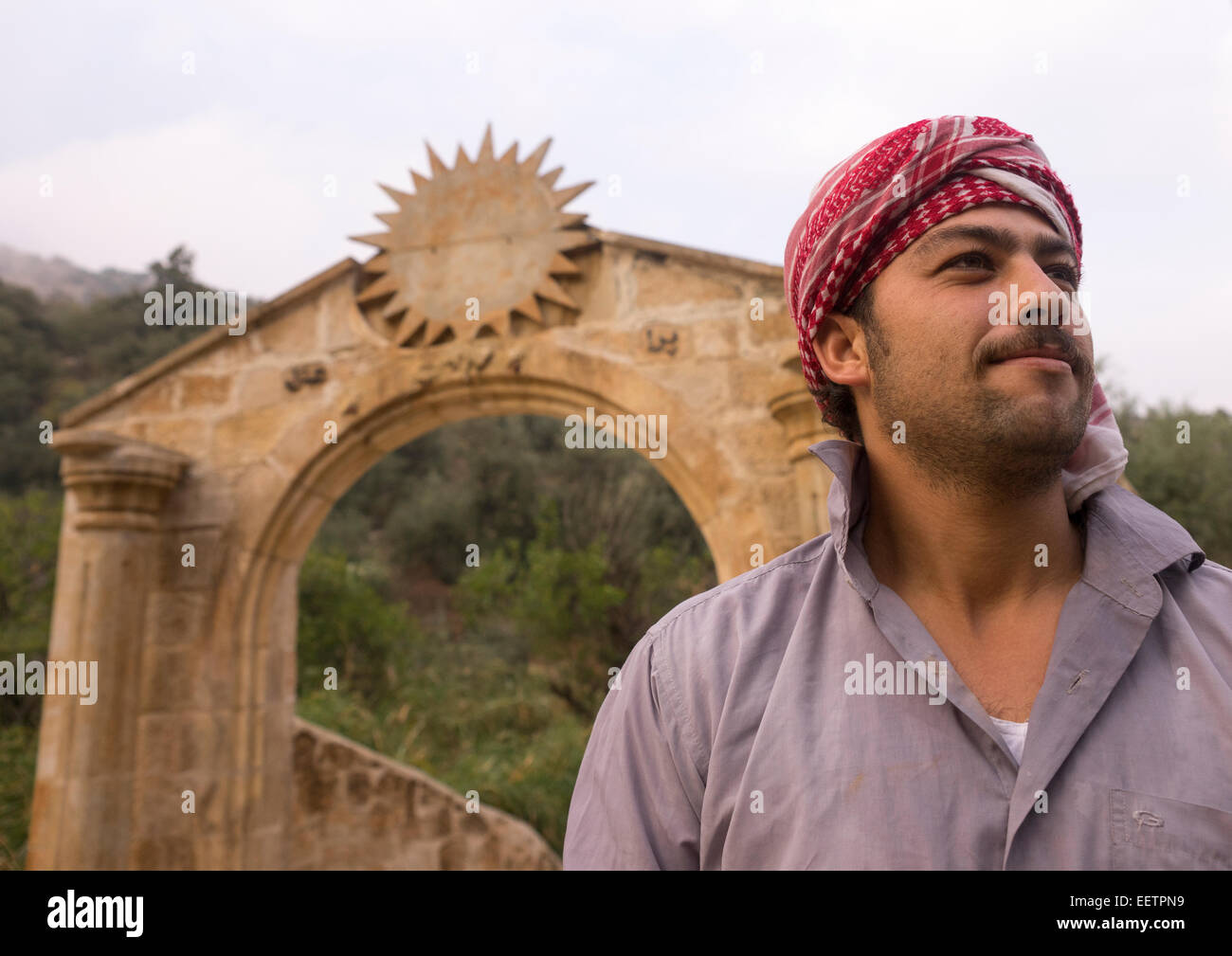 Kurdish men in traditional clothing hi-res stock photography and images ...