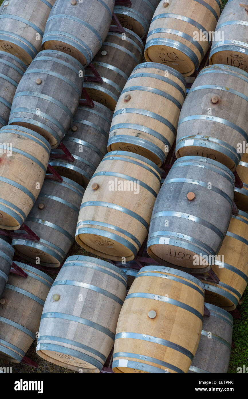 Barrels hi-res stock photography and images - Alamy