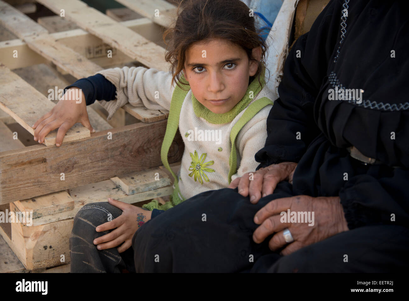Refugee girl hi-res stock photography and images - Alamy