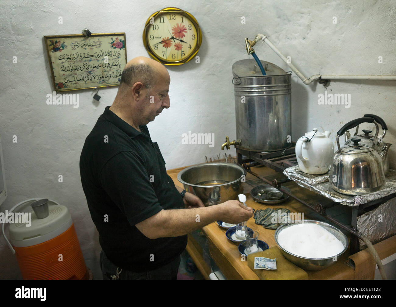 Tea Shop In The Old Bazar, Koya, Kurdistan, Iraq Stock Photo - Alamy