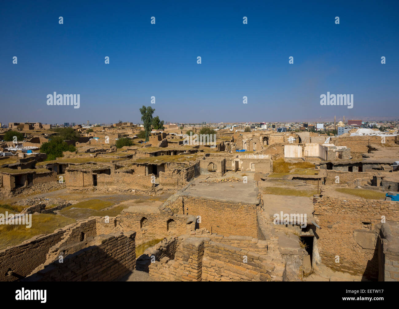Old Houses With Flat Roofs Inside The Citadel, Erbil, Kurdistan, Iraq ...