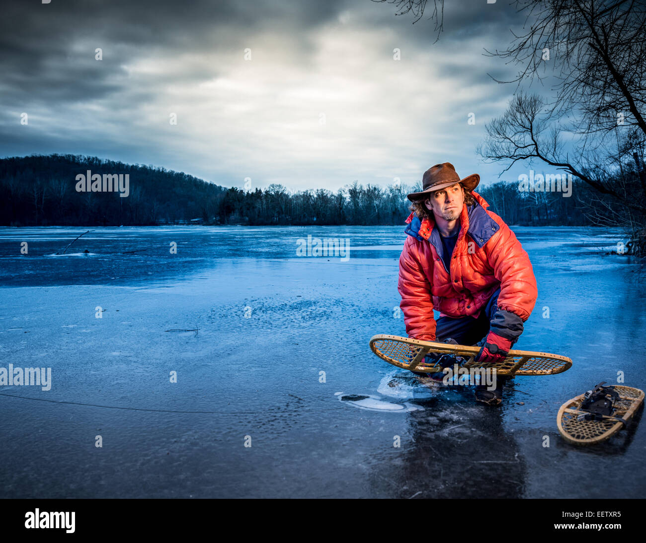Adventurer man hiking survival hi-res stock photography and images - Alamy