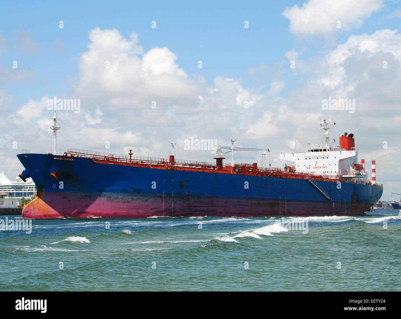 Modern industrial ship carrying cargo worldwide Stock Photo - Alamy