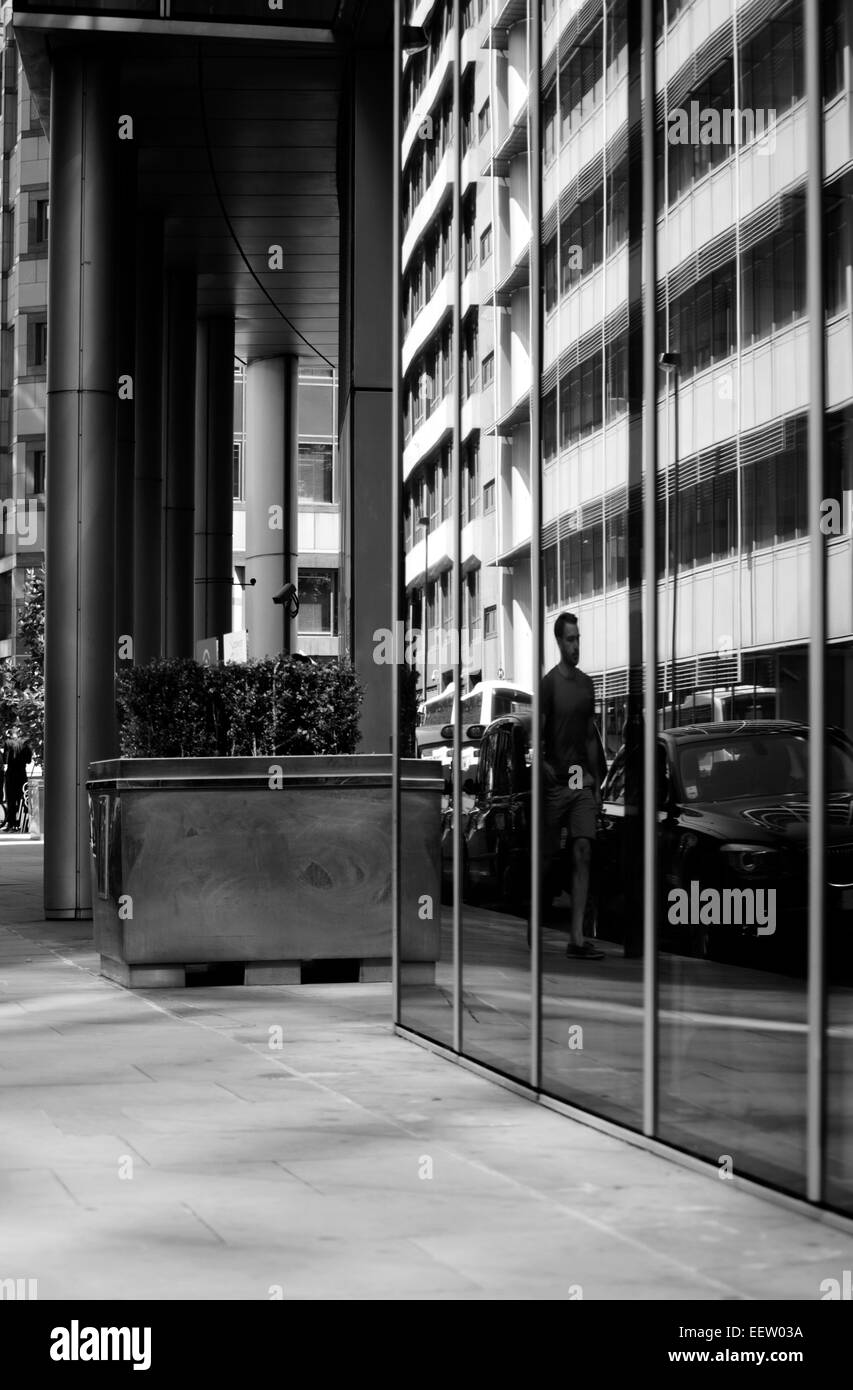 City point tower moorgate hi-res stock photography and images - Alamy