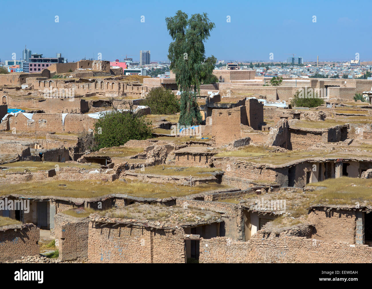 Old Houses With Flat Roofs Inside The Citadel, Erbil, Kurdistan, Iraq ...