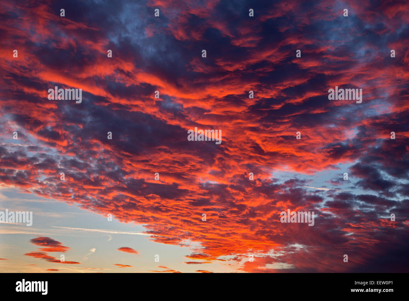 Cloudscape red hi-res stock photography and images - Alamy