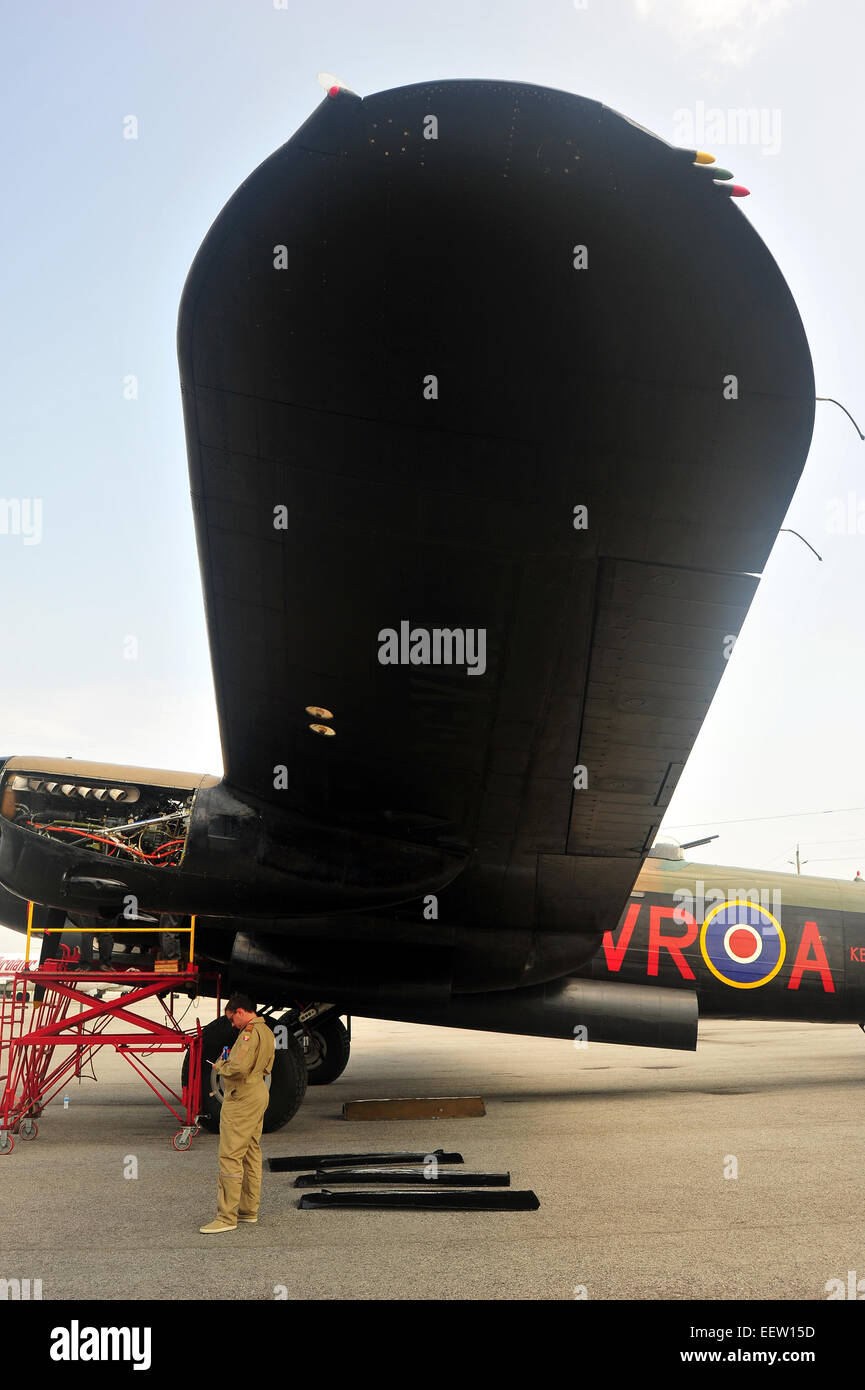 Canadian warplane heritage museum lancaster hi-res stock photography ...