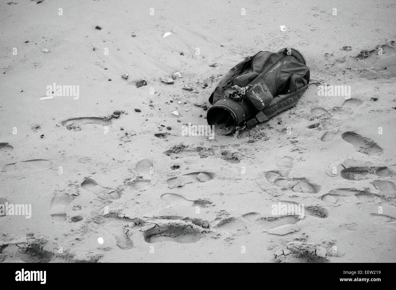 debris washed up on the South Bank in London, England Stock Photo - Alamy