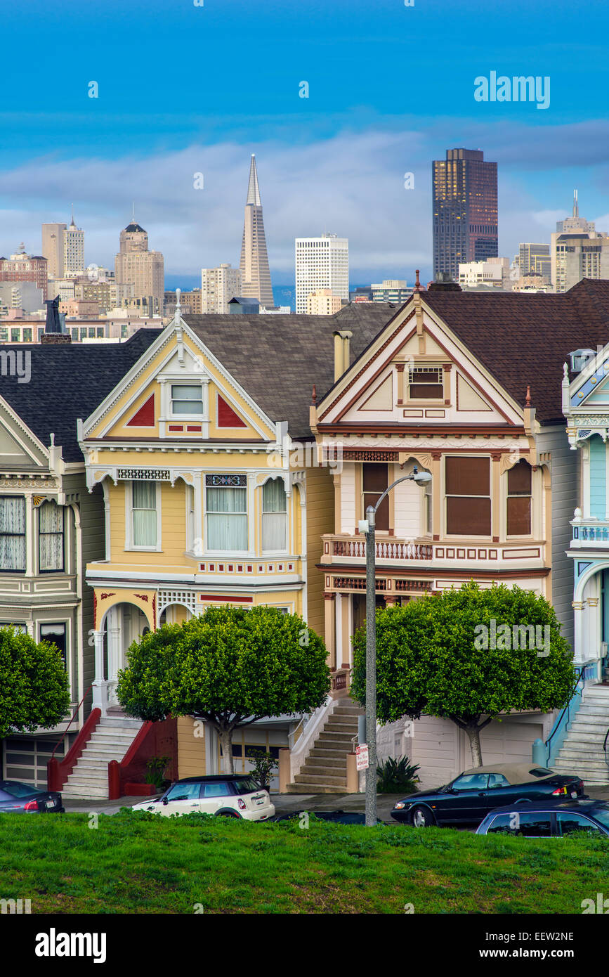 Victorian houses of alamo square hi-res stock photography and images ...