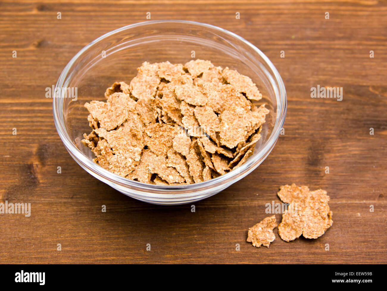 Glass bowl breakfast cereal eating hi-res stock photography and images ...