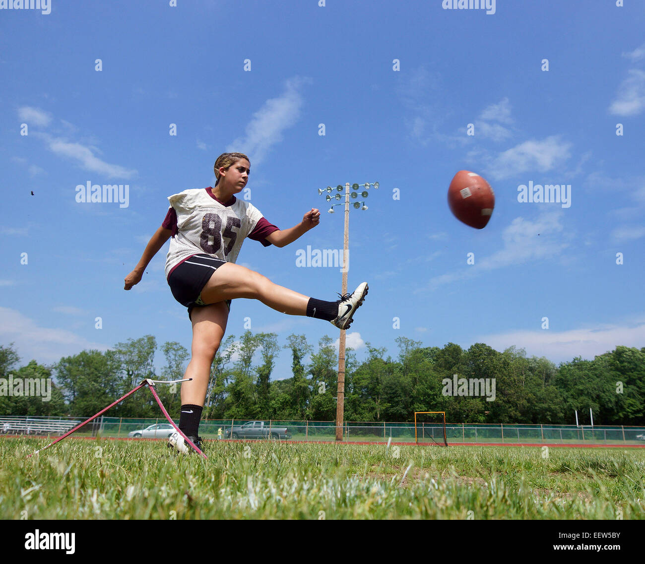 American football field goal kick High Resolution Stock Photography and ...