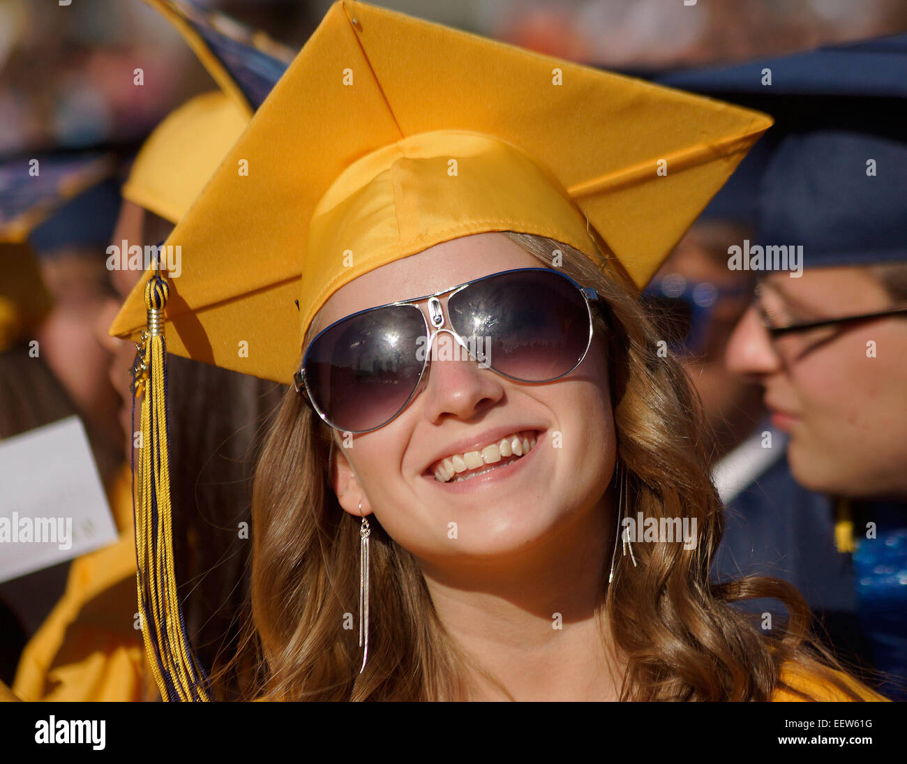 High school graduation ceremonies hi-res stock photography and images ...